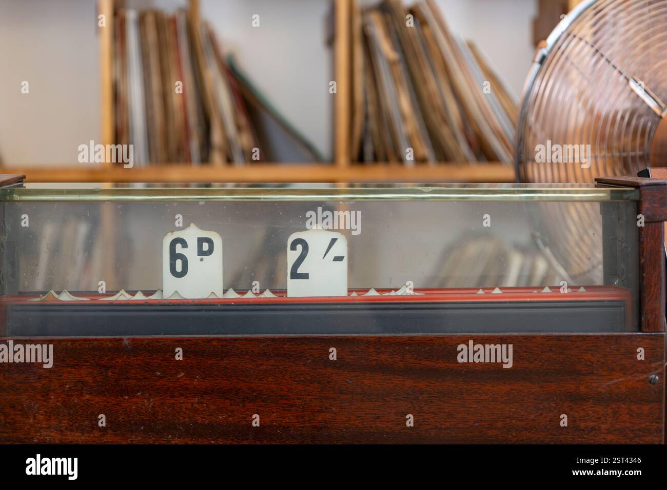 An antique cash register for the old imperial UK money Stock Photo - Alamy