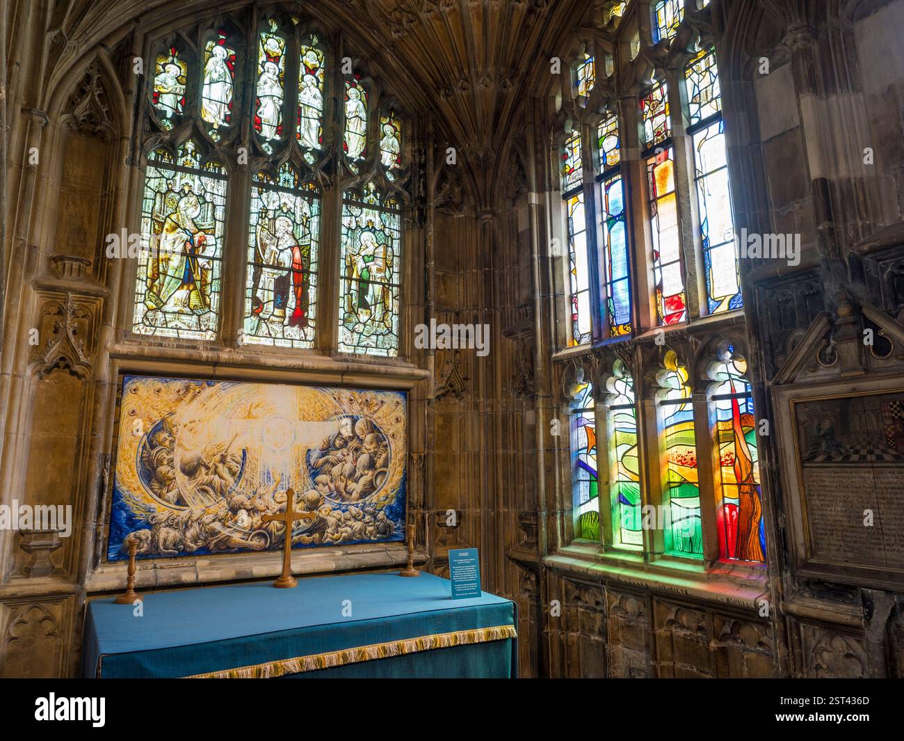 Stained Glass Windows and Alter, Chantry Chapel, Gloucester Cathedral ...