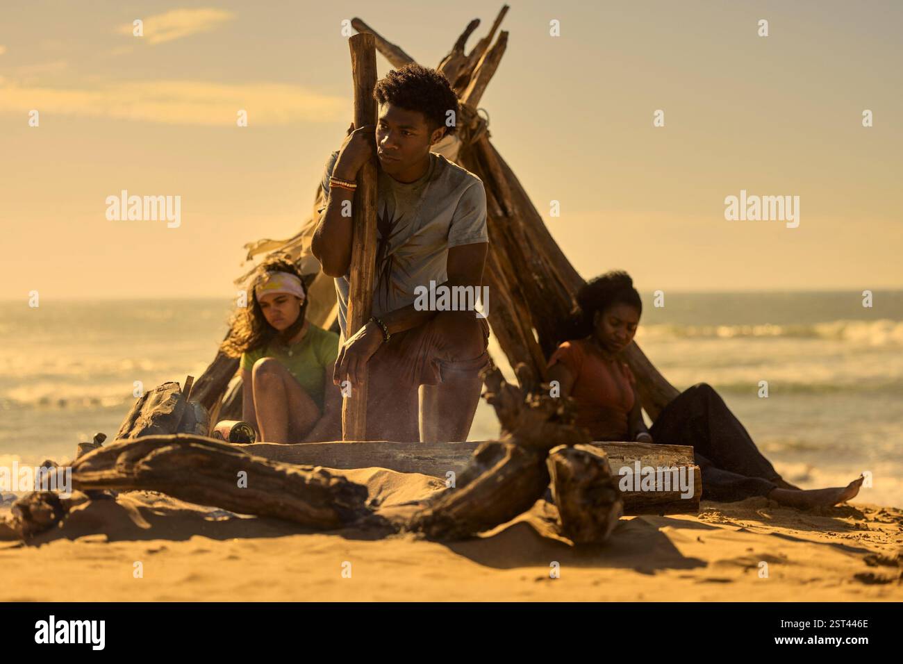 JONATHAN DAVISS, CARLACIA GRANT and MADISON BAILEY in OUTER BANKS (2020 ...