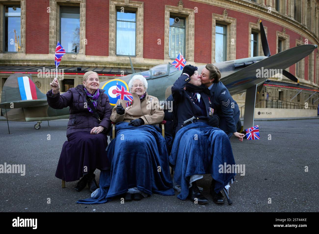 From left, Doreen Simpson, 87, a child evacuee, Ruth Barnwell, 100 year ...