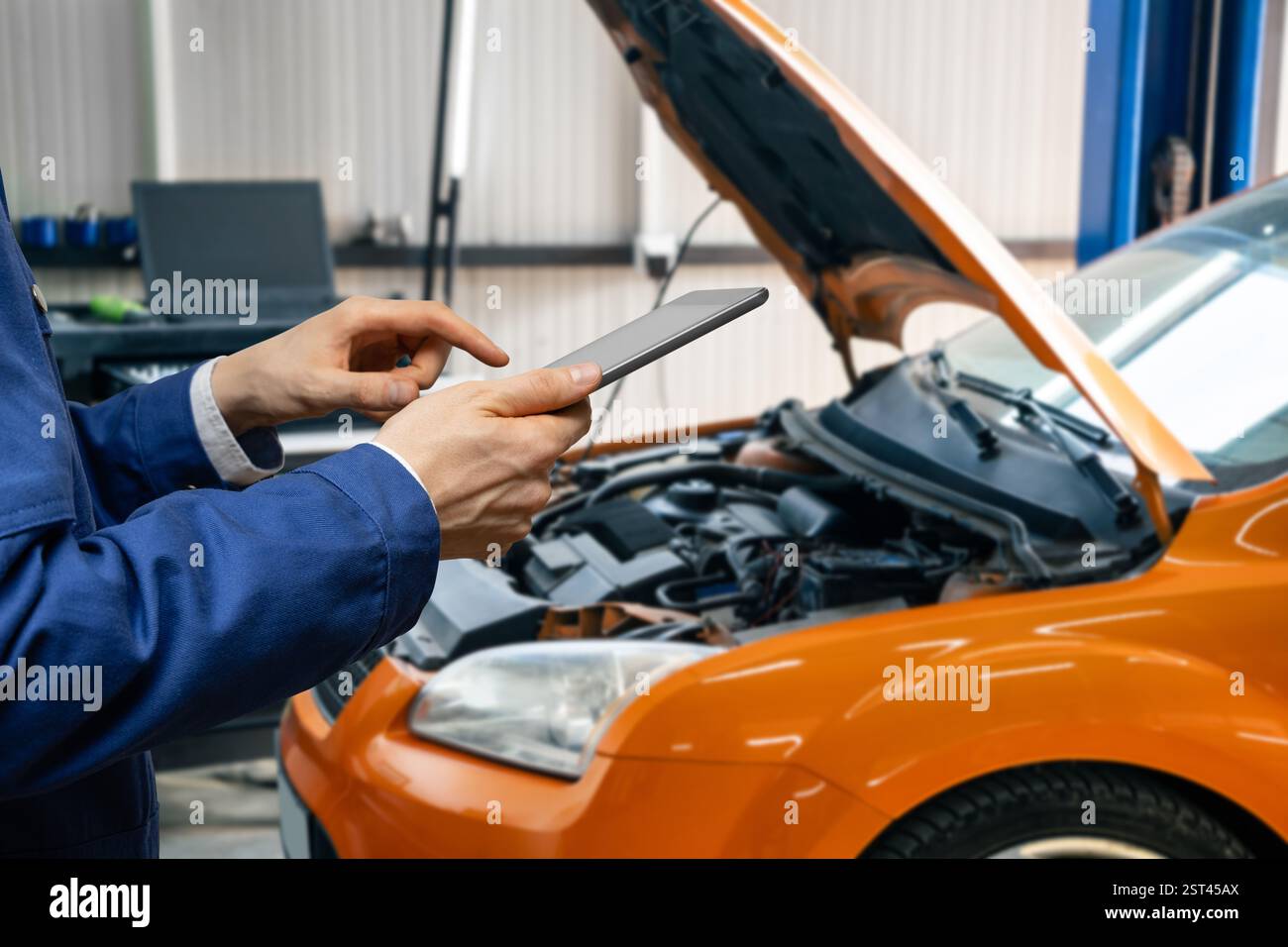 Software inspection hi-res stock photography and images - Alamy