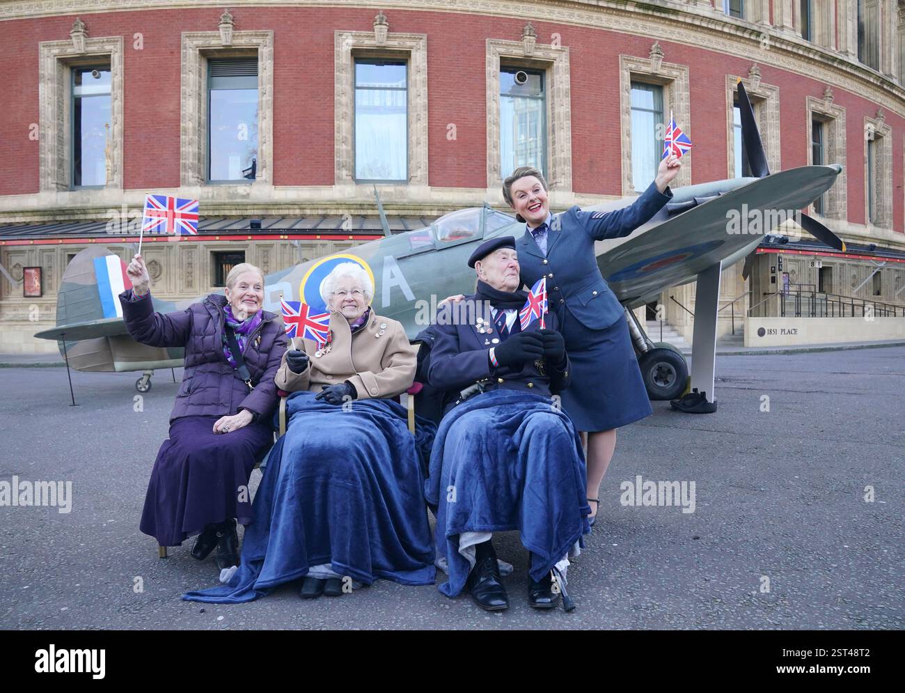 (left to right) Dorren Simson, 87, an evacuee from White City during ...