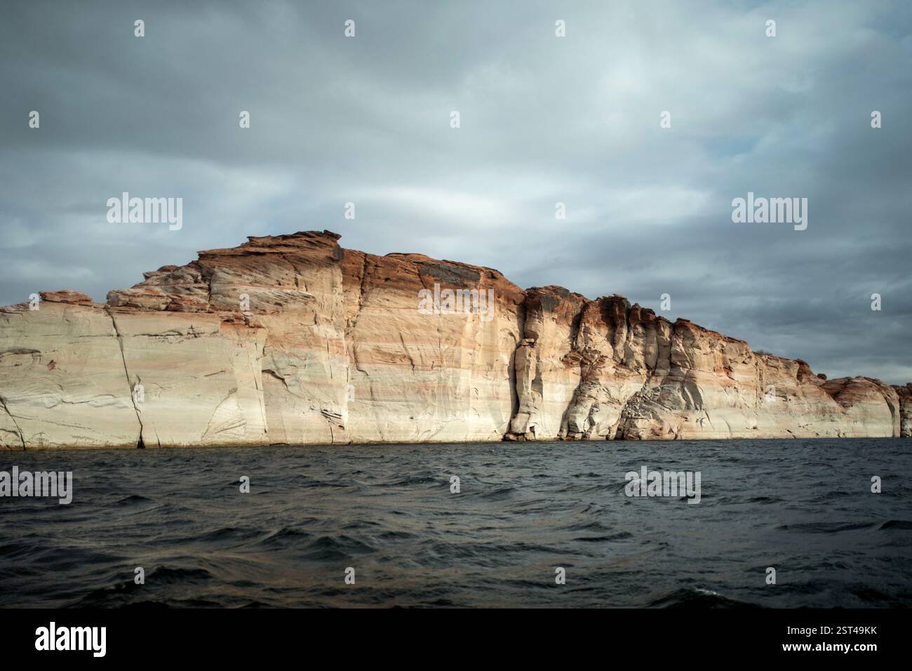 Jutting out of water hi-res stock photography and images - Alamy