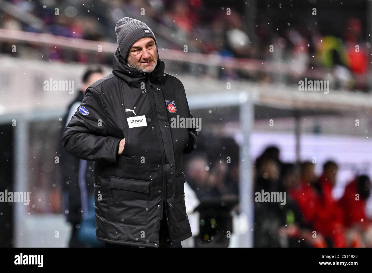 Heidenheim, Germany. 16th Feb, 2025. Soccer: Bundesliga, 1. FC ...
