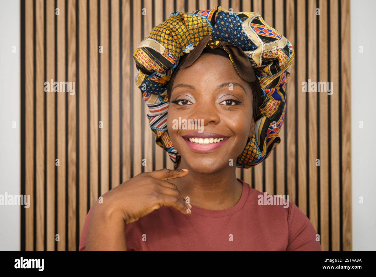 African woman with headscarf hi-res stock photography and images - Alamy