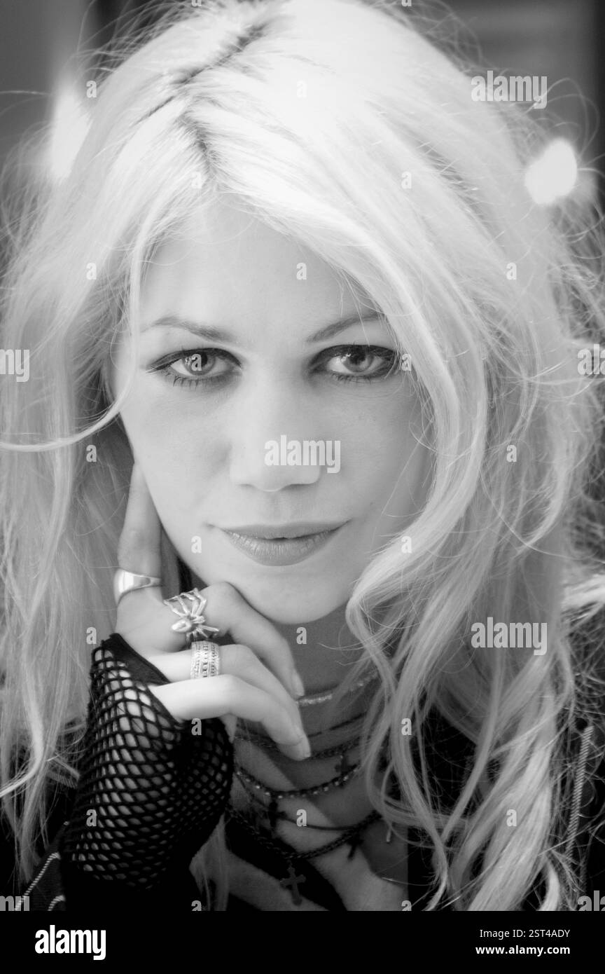 HARRY, AMAZONICA, PORTRAIT, 2003: Pop singer HARRY – full name Victoria ...