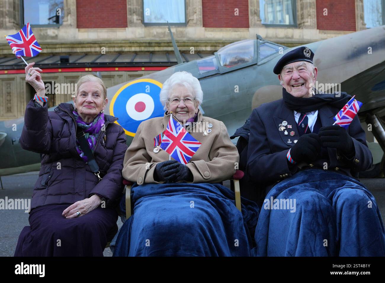 Doreen Simpson, 87, a child evacuee, left, Ruth Barnwell, a 100 year ...
