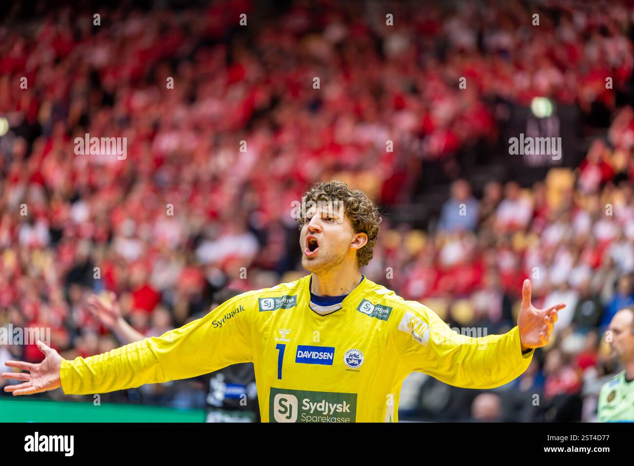 Herning, Denmark. 16th Feb, 2025. Matthias Dorgelo (1) of Sonderjyske ...