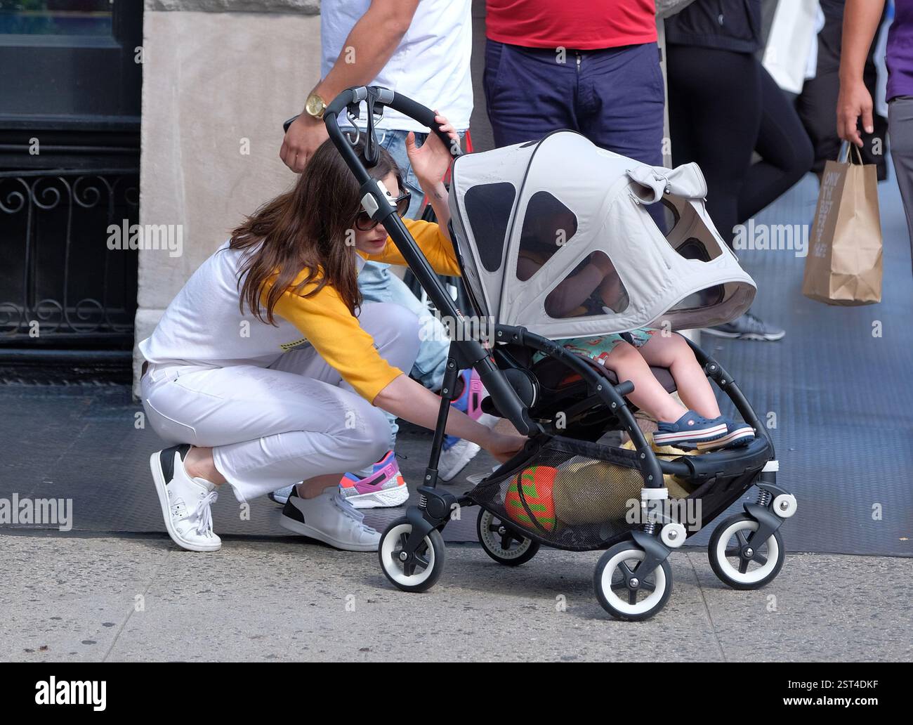 Actress Anne Hathaway walks in Soho with her husband Adam Shulman and ...
