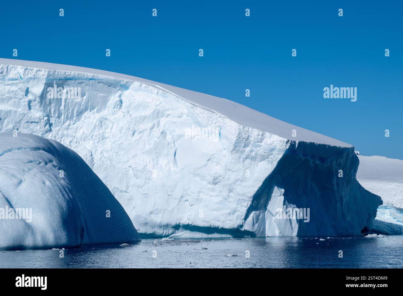 Glaciers and icebergs in Antarctica. Nature of Antarctica. Antar Stock ...