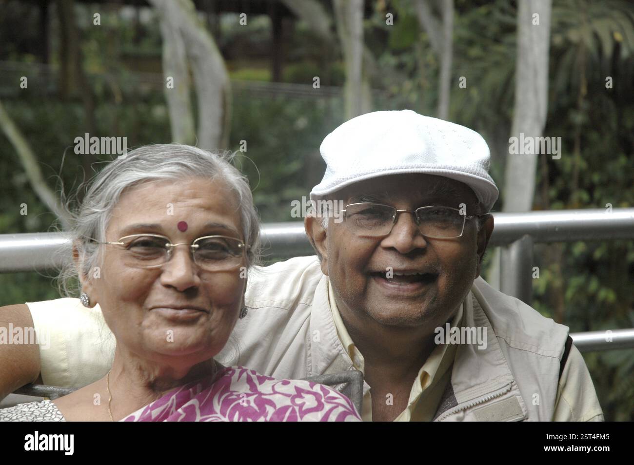Old Indian couple senior citizens Model Released Stock Photo - Alamy