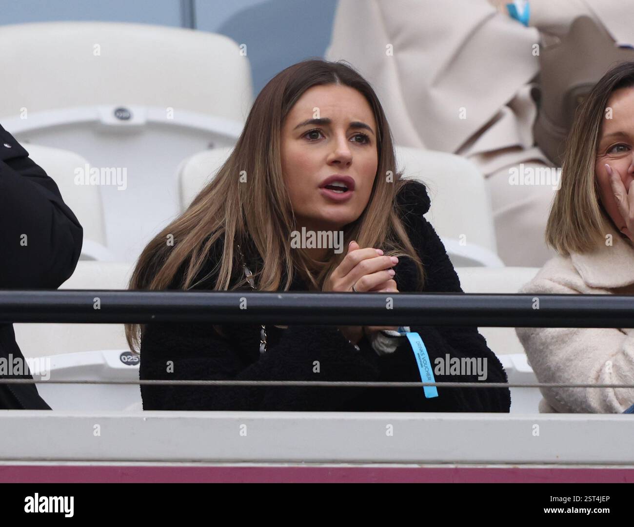 Brentford west ham london stadium hi-res stock photography and images ...