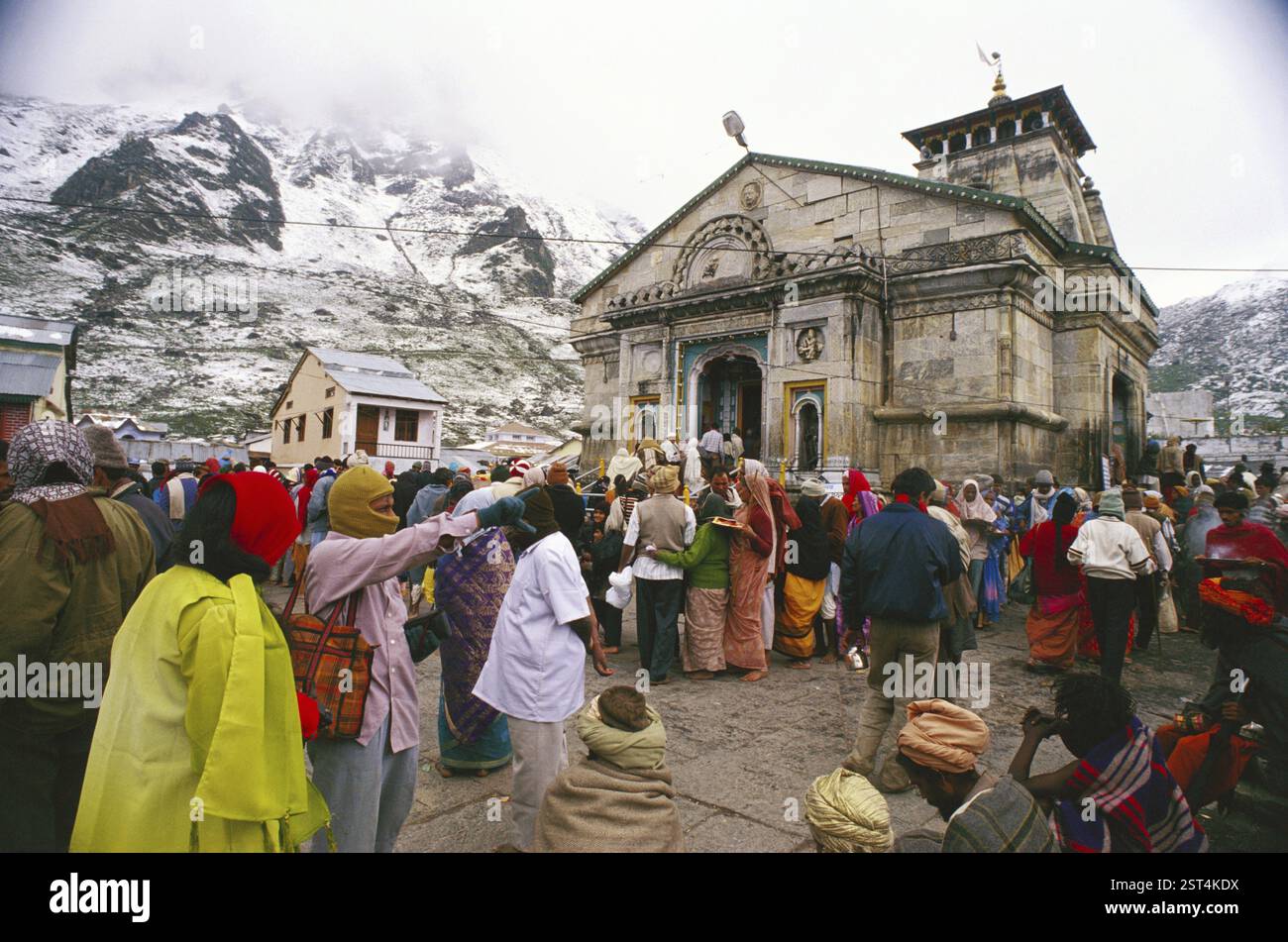 Kedarnath temple shrine hi-res stock photography and images - Alamy