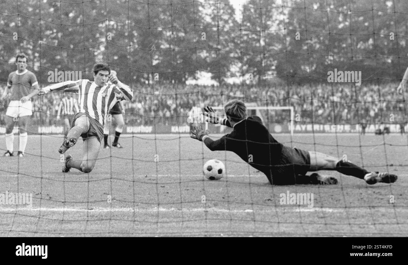 1. FC Köln - FC Schalke 04 on 21.09.1968 2:0 Werner Biskup shoots at ...