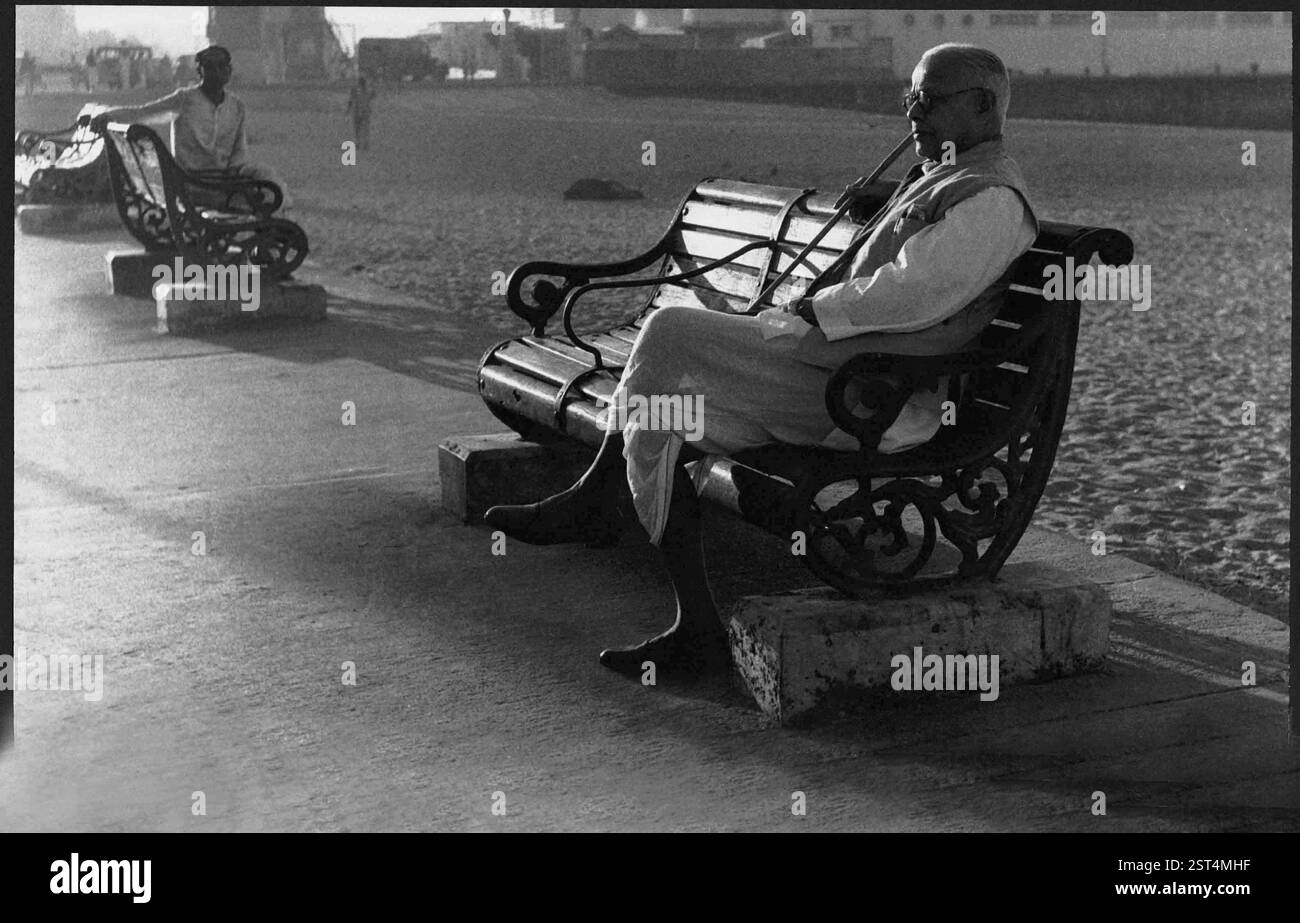 Early morning, Chowpatty, Bombay, Mumbai, Maharashtra, India, Asia ...