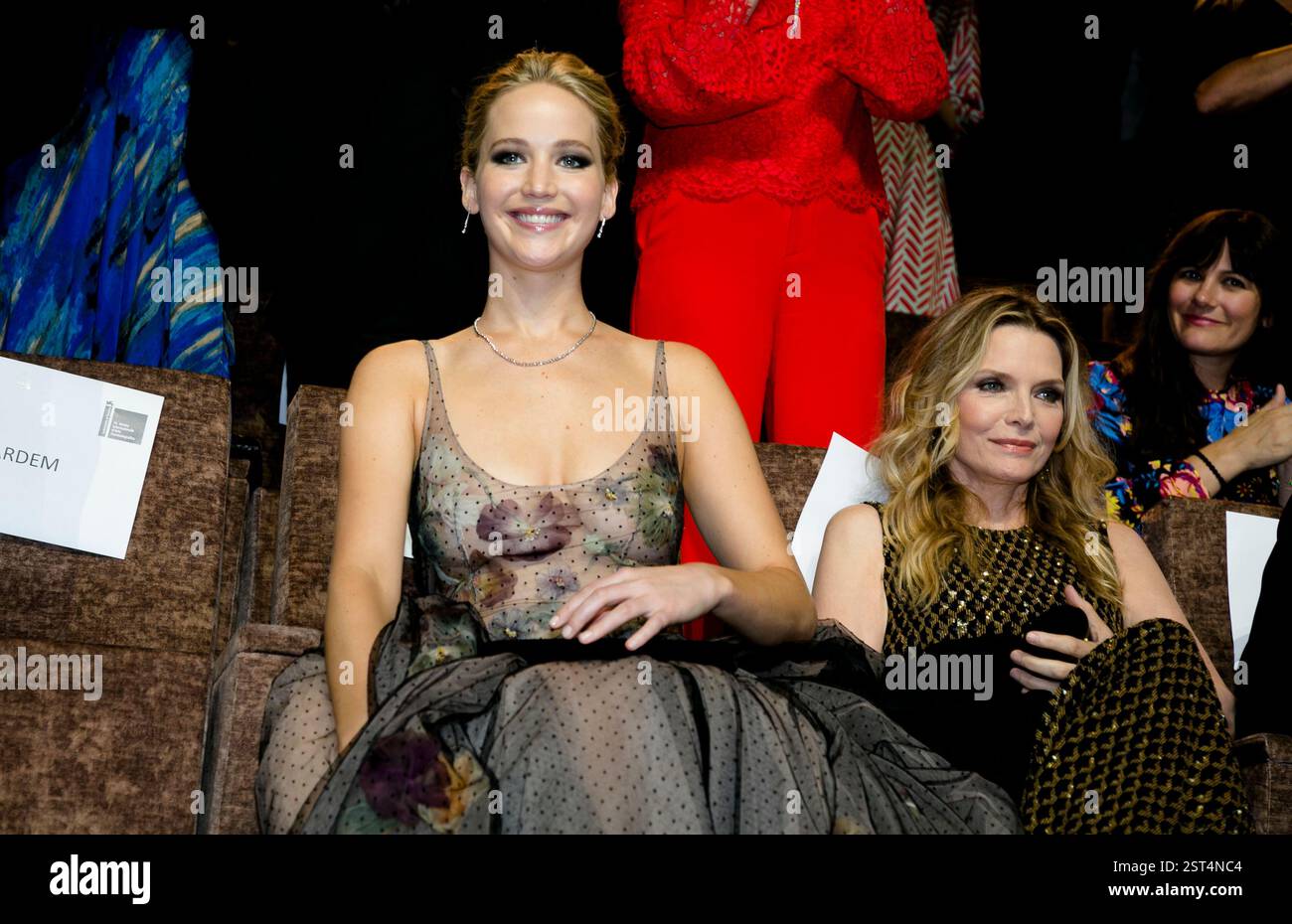 Jennifer Lawrence and Michelle Pfeiffer attend the premiere of 'Mother ...