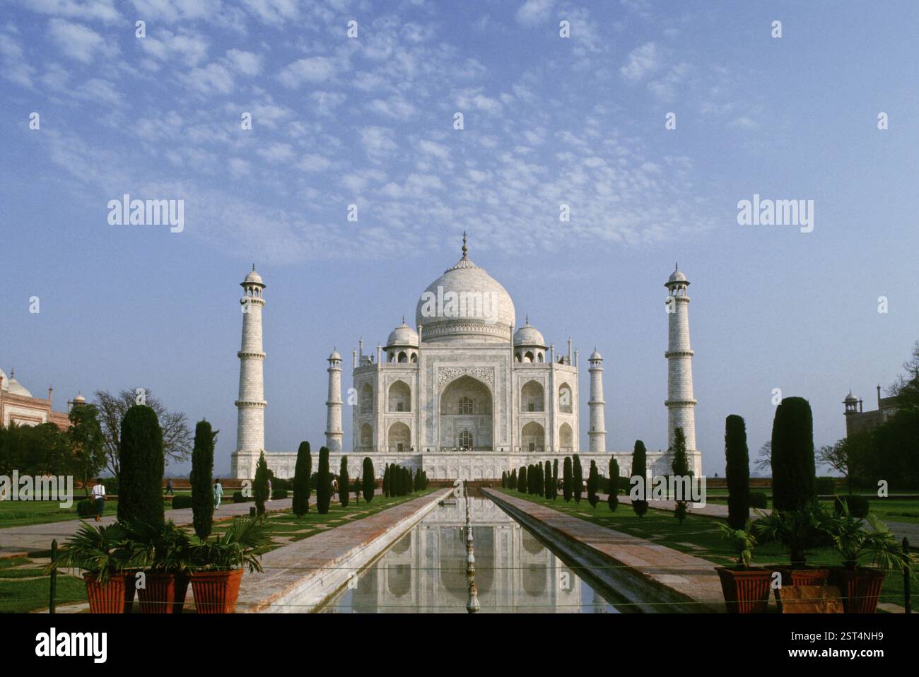 Taj Mahal (1631-1653 A .D.), Unesco World Heritage Site, Agra, Uttar ...