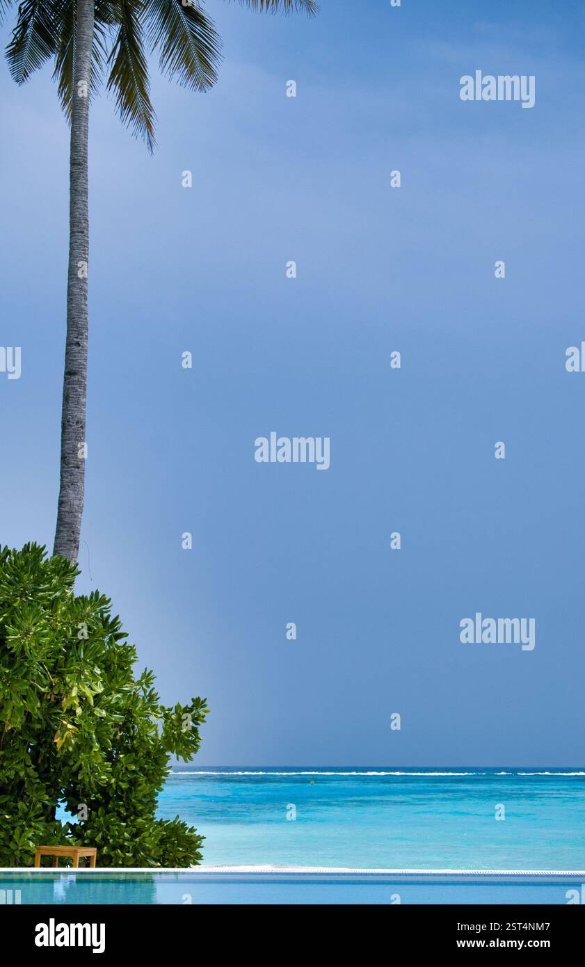 Maldives olhuveli island resort hi-res stock photography and images - Alamy
