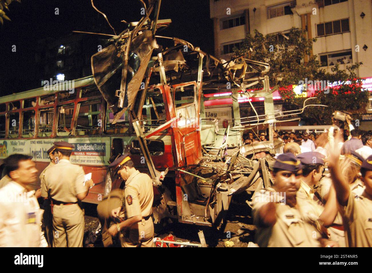 Bomb blast on BEST Bus near Ghatkopar Telephone Exchange Vehicle Auto ...