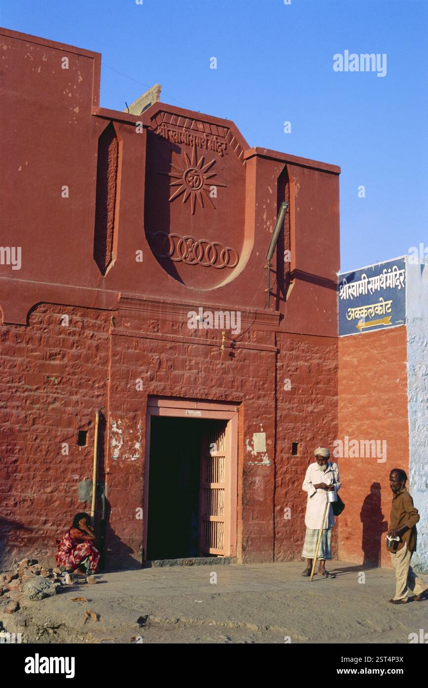 Swami of akkalkot hi-res stock photography and images - Alamy