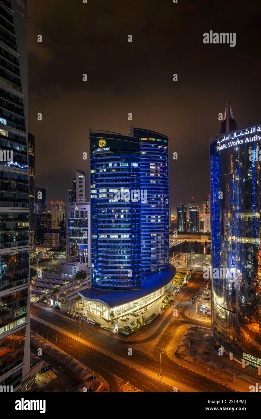 Al Fardan twin tower west bay Doha Qatar Stock Photo - Alamy