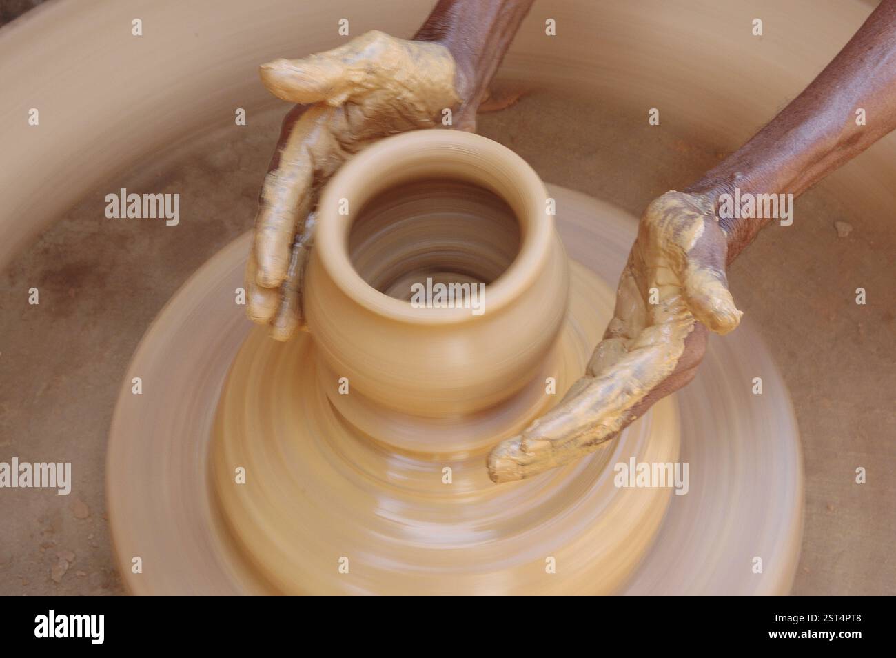 Pottery, The traditional Indian kumbhar (potter) Earthen Clay pot maker ...