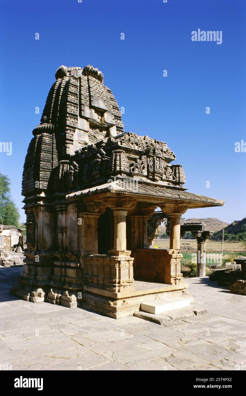 Nagda temple udaipur hi-res stock photography and images - Alamy