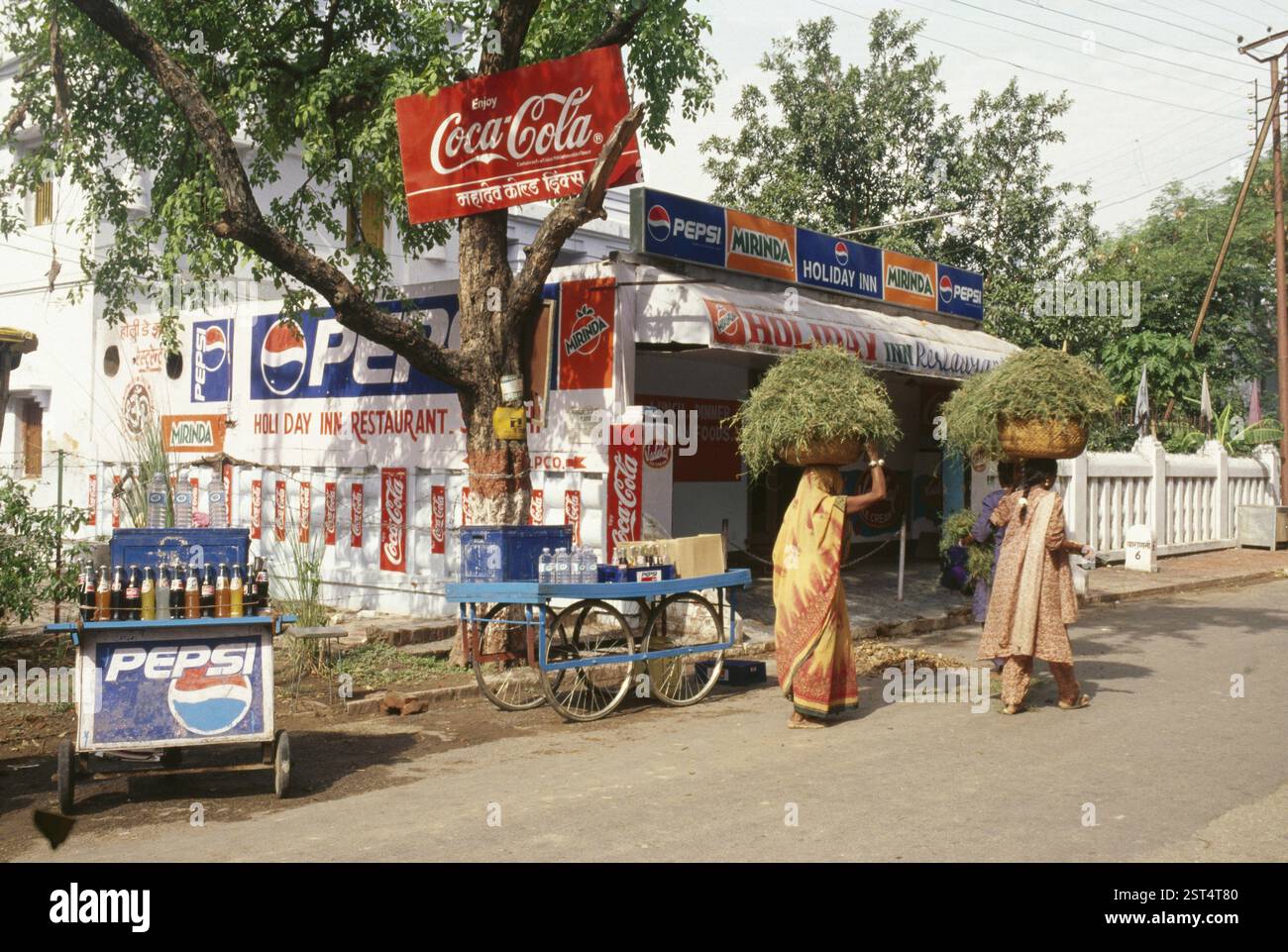 Cold drink stall at sarnath, uttar pradesh, india Stock Photo - Alamy