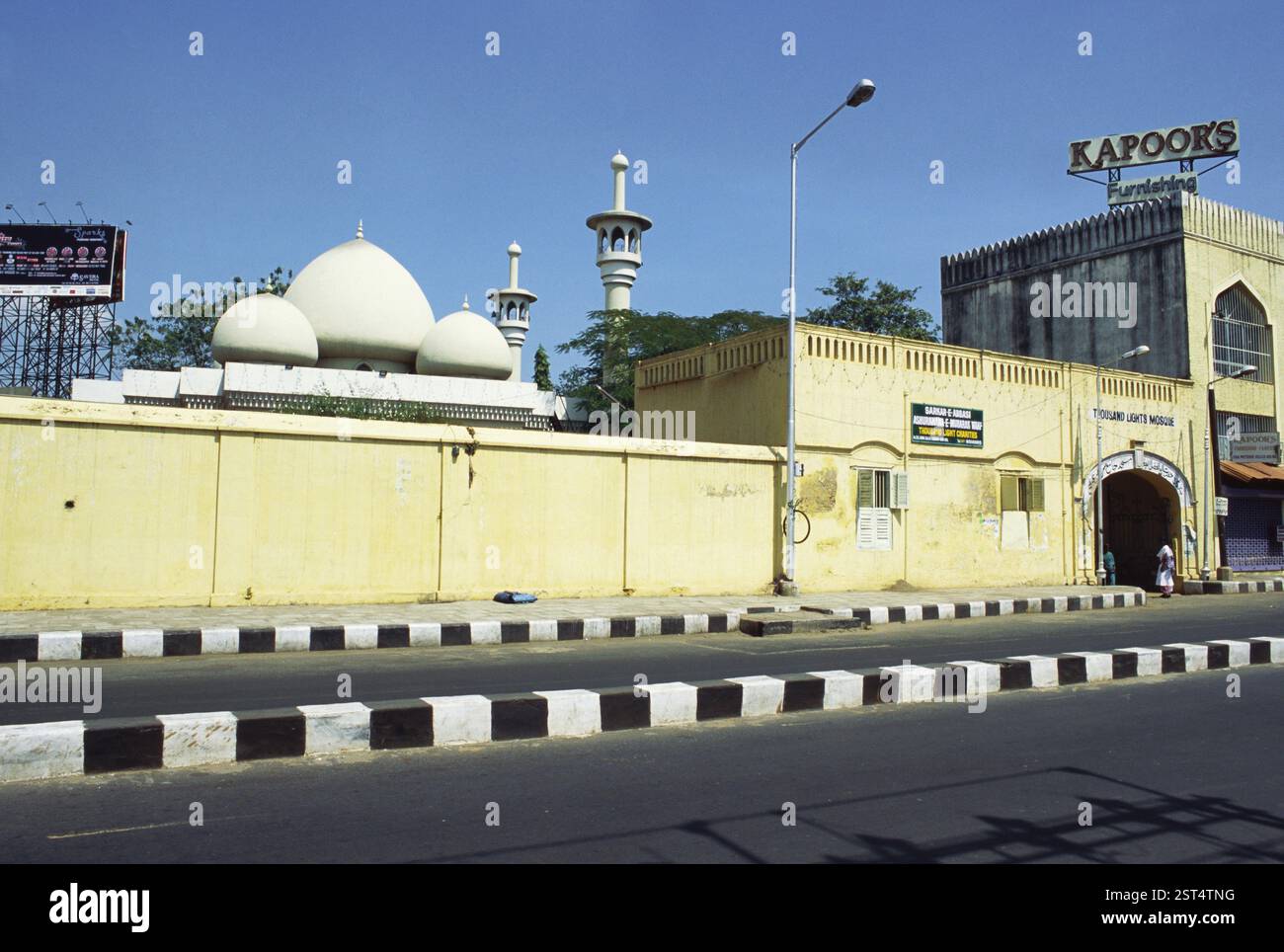 Thousand lights mosque (Ayiramvilakku), Junction of Mount road & Peters ...