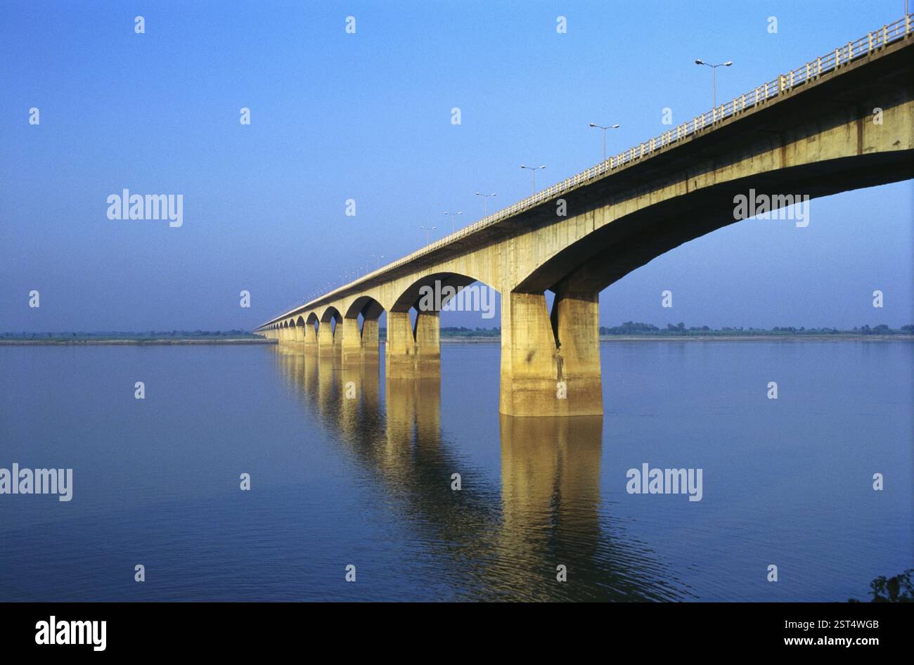 Mahatma gandhi setu longest river hi-res stock photography and images ...