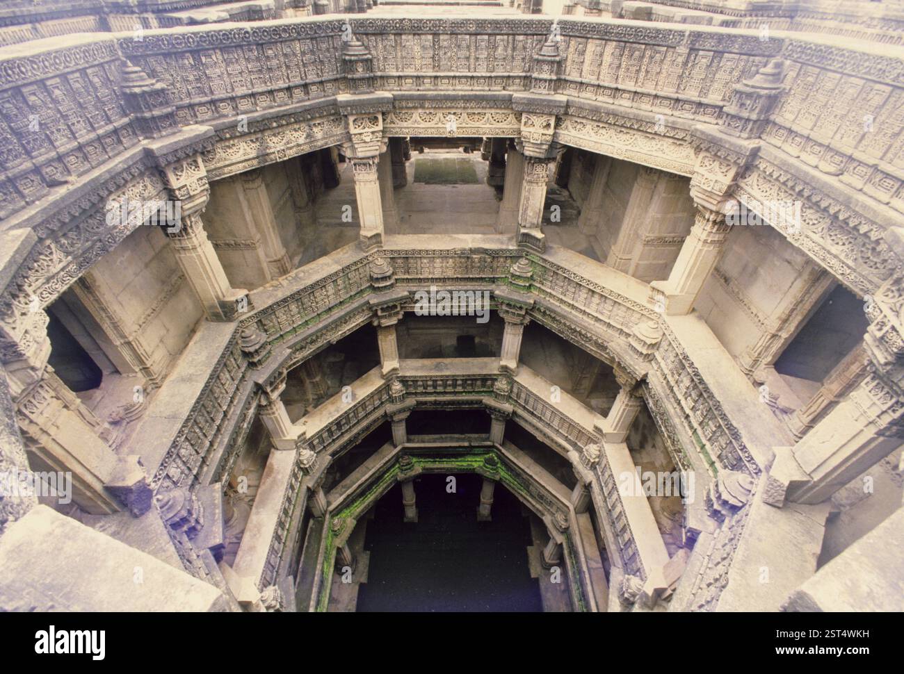 Adalaj Step Well, Ahmedabad, Gujarat, India, Asia Stock Photo - Alamy