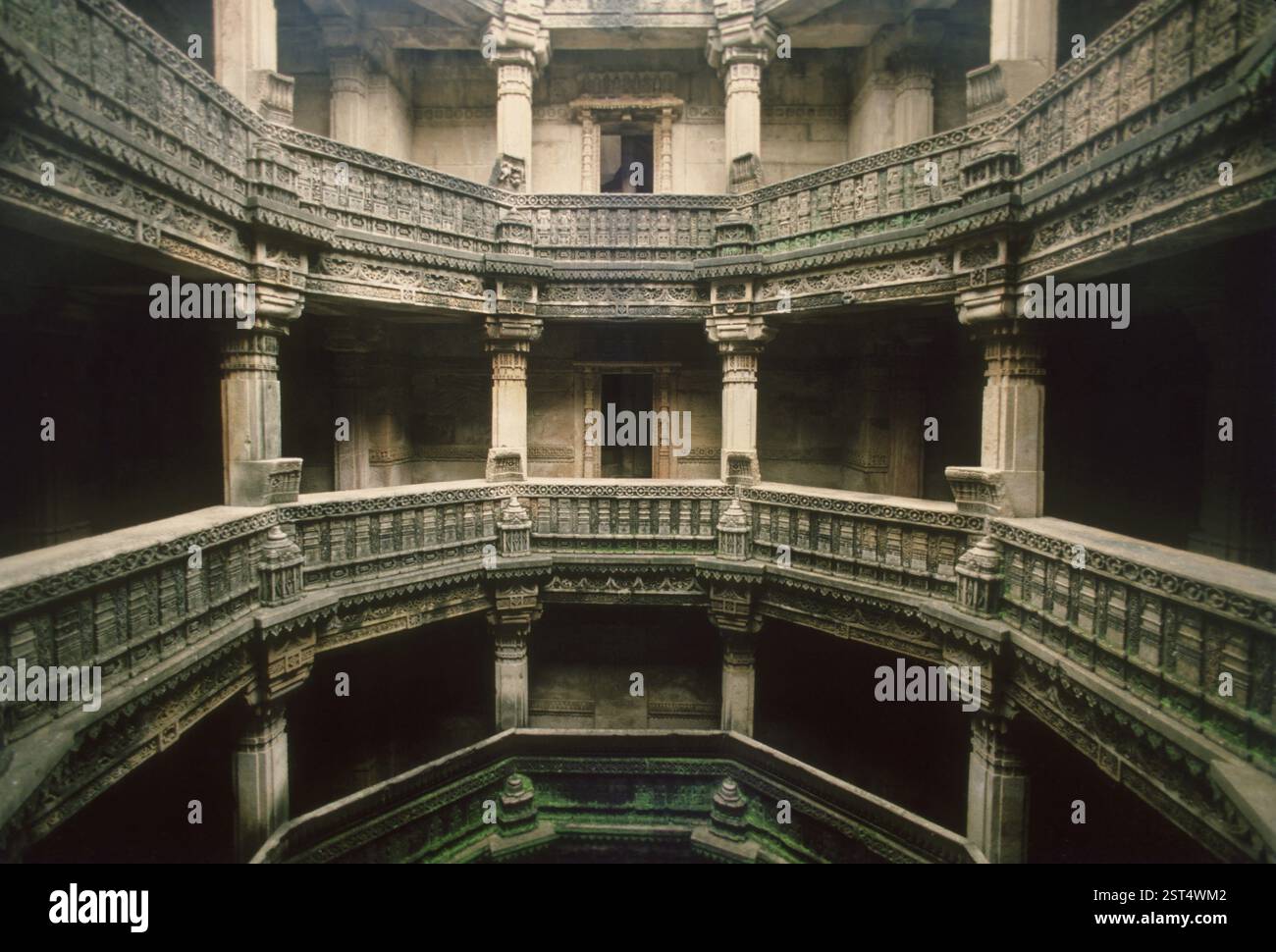 Adalaj Step Well, Ahmedabad, Gujarat, India, Asia Stock Photo - Alamy