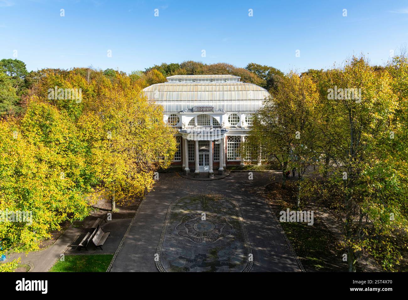 Butterfly House beside the Ashton Memorial in Williamson Park ...