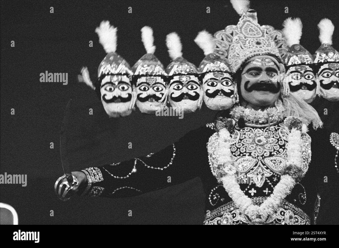 Ten headed Demon King Ravana Dussera dusera Festival, Ramayan, Bombay ...