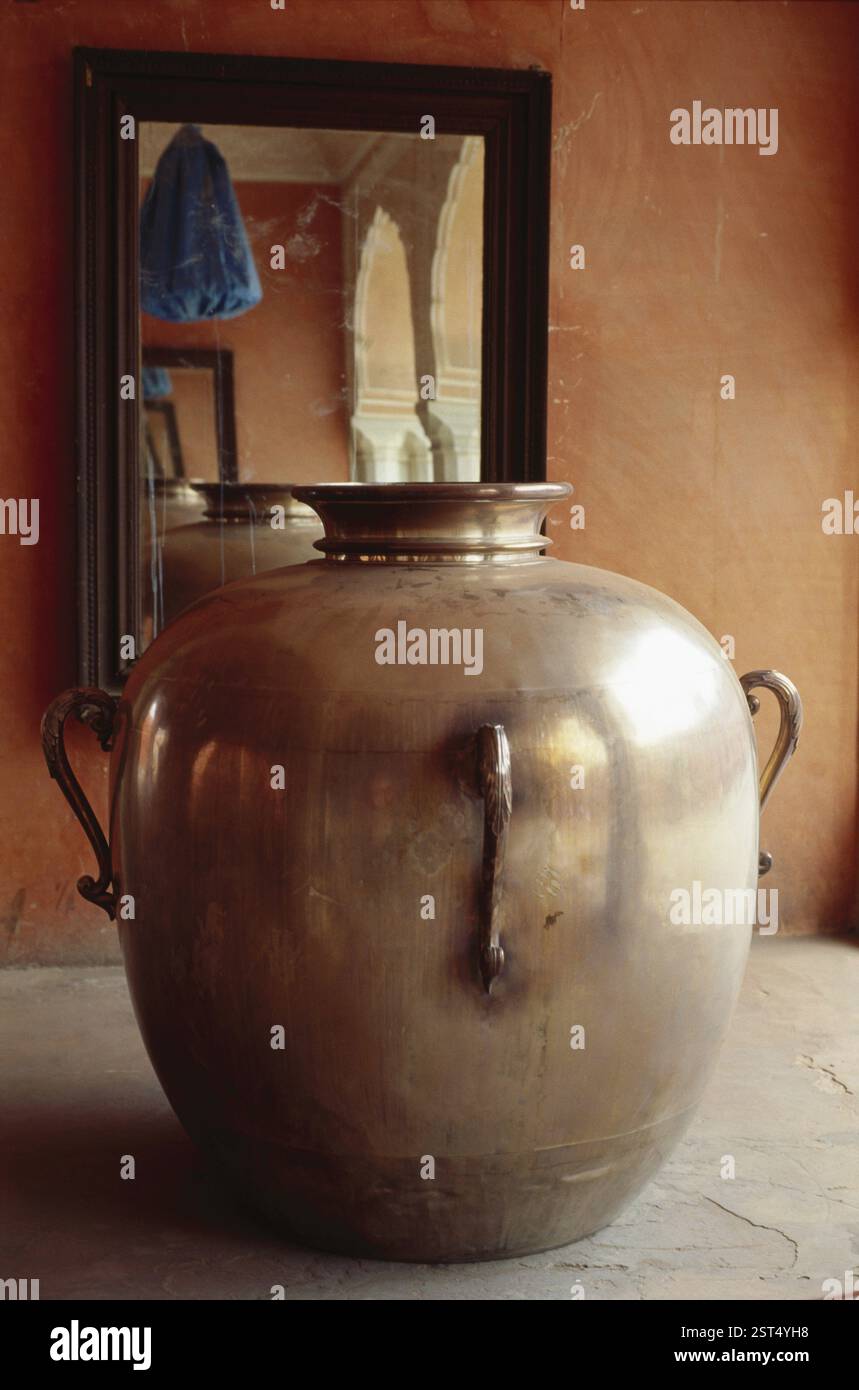 Largest silver ware 1896 AD, jaipur, rajasthan, india Stock Photo - Alamy