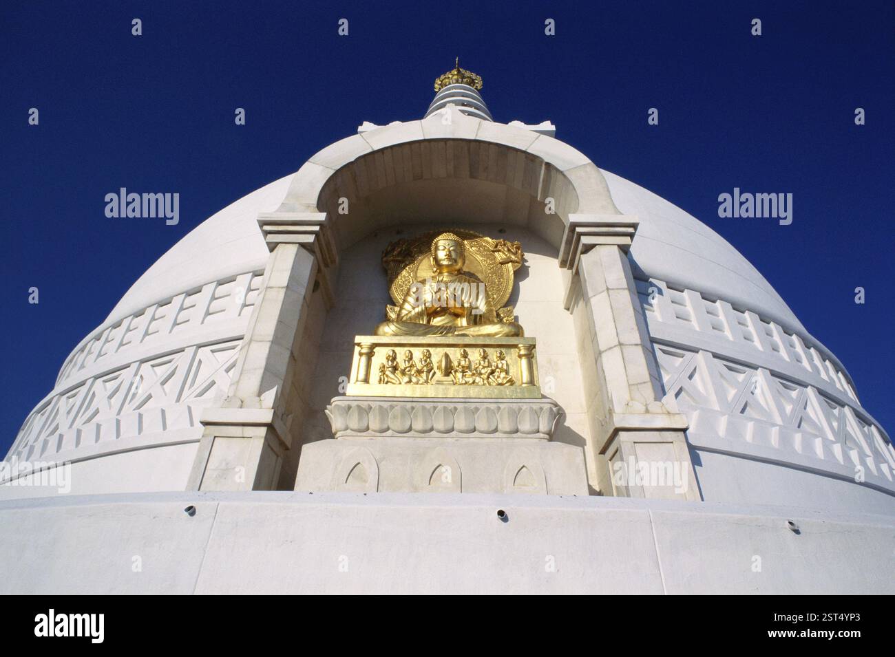 Golden idol of Buddha, Vishwa Shanti stupa, Rajgir, Bihar, India, Asia ...