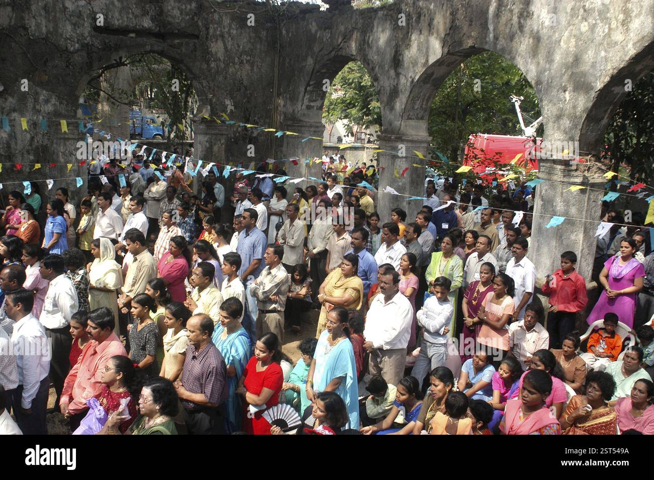 Thousands of Christians from Marol and around attended Holy mass ...