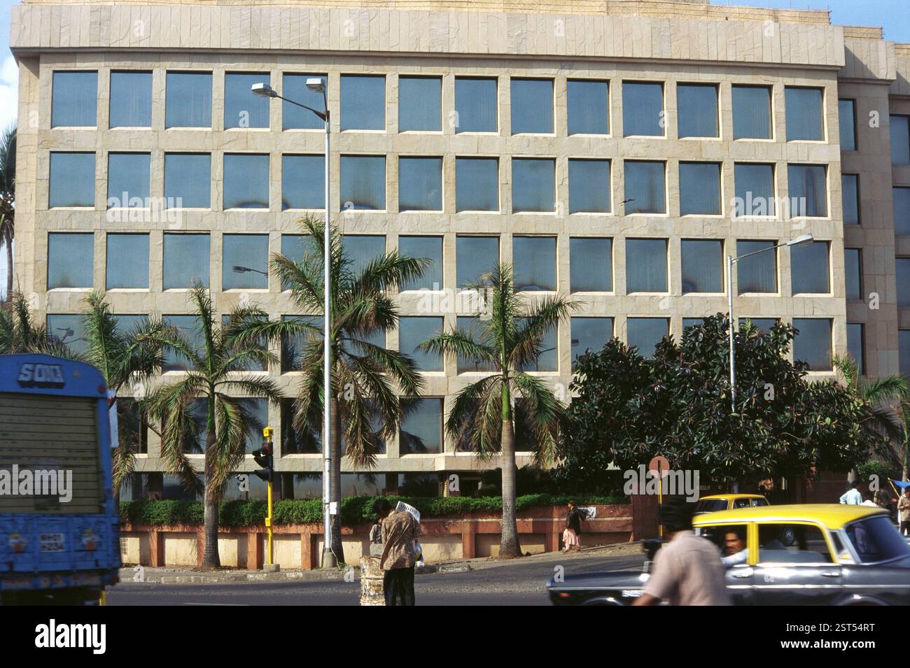 Hinduja house bombay mumbai maharashtra hi-res stock photography and ...