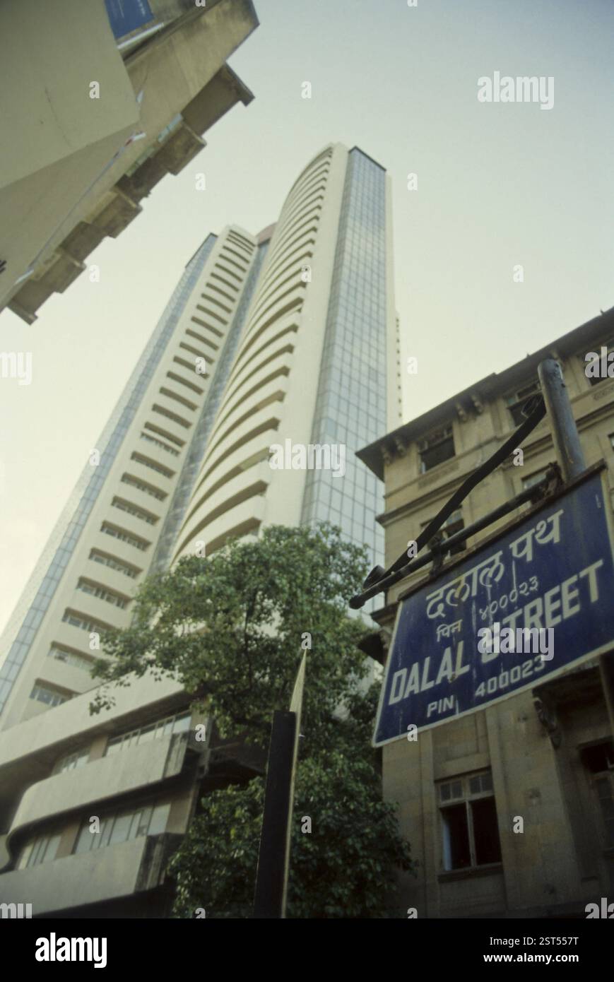 Stock exchange building, mumbai bombay, maharashtra, india Stock Photo ...