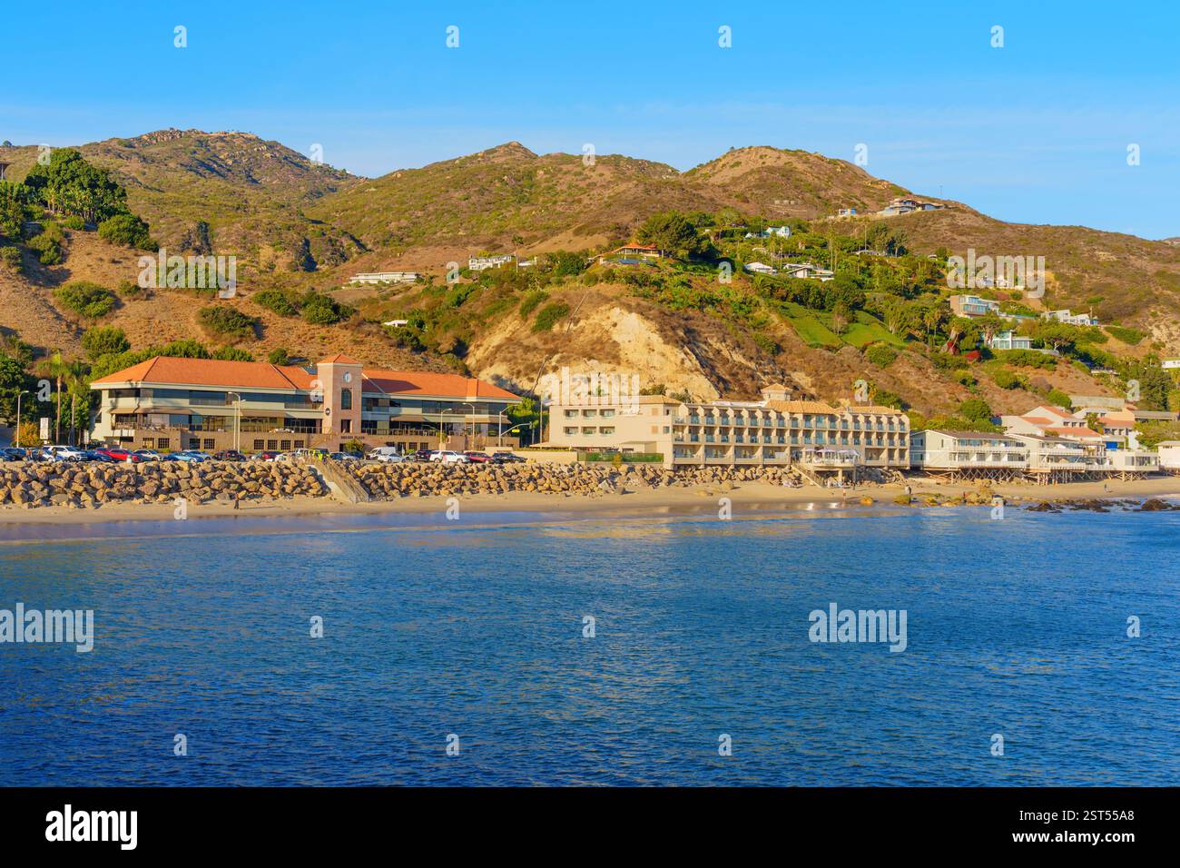 Malibu, California - November 29, 2024: Scenic view of Malibu Beach Inn ...