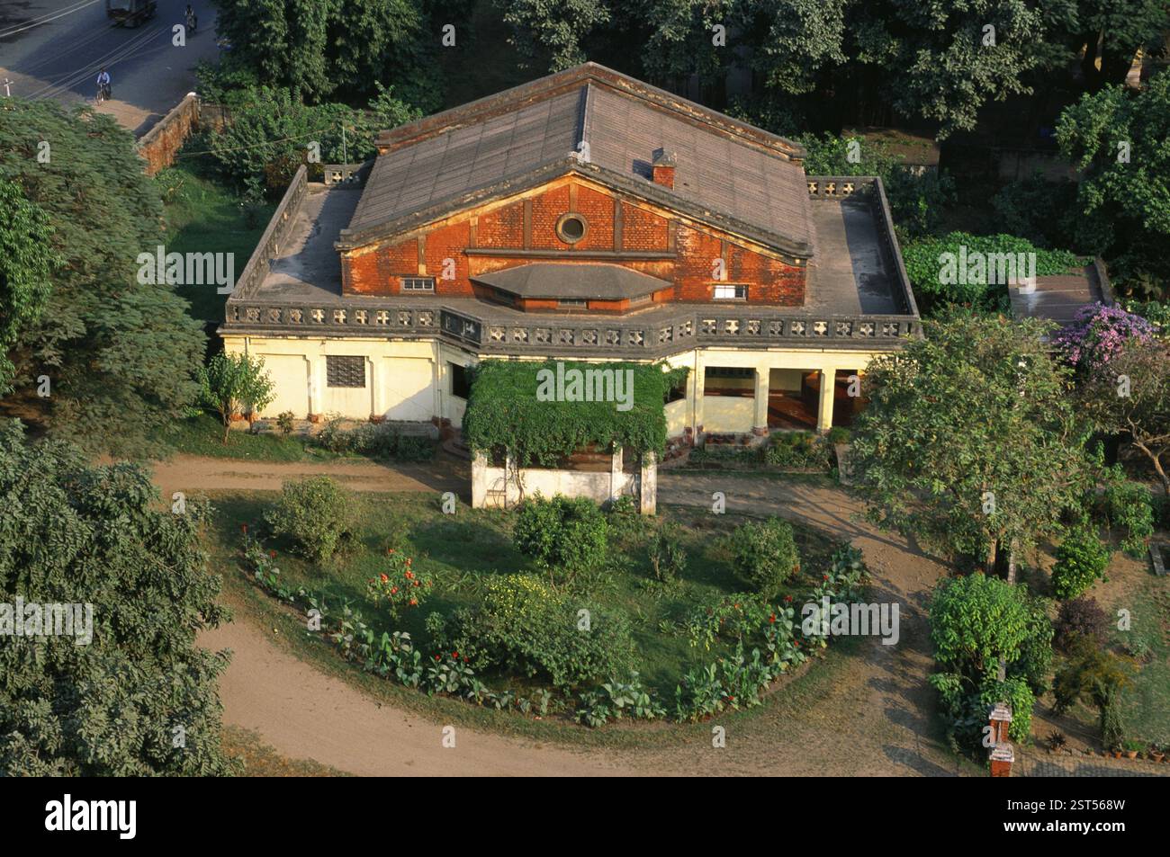 Indian government buildings top hi-res stock photography and images - Alamy