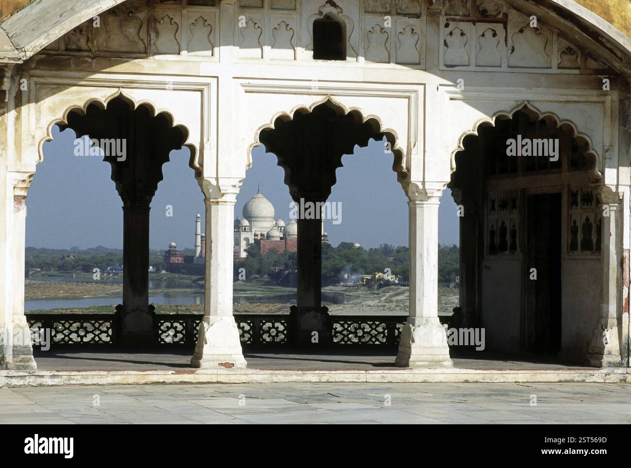 Seventh Wonder of The World 7 Taj Mahal Through arches and pillars of ...