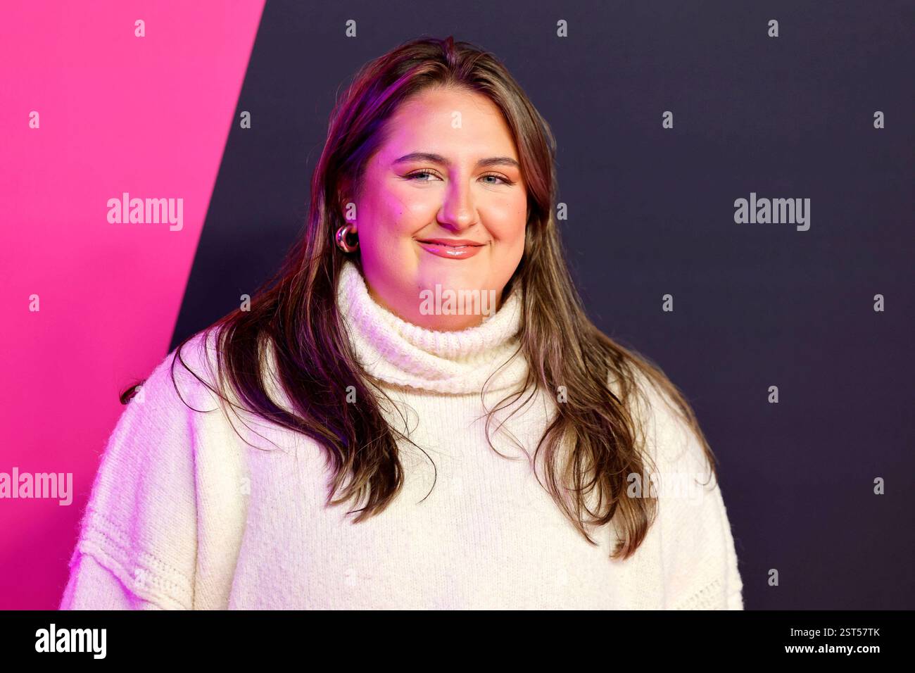 Influencerin Sandra Safiulov SelfieSandra bei der 25. Verleihung der ...