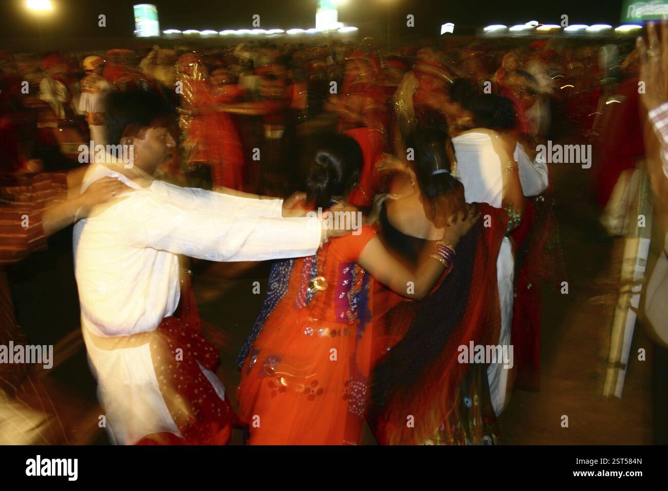 Garba, The traditional folk dance of Gujarat, Ahmedabad, Gujarat, India ...