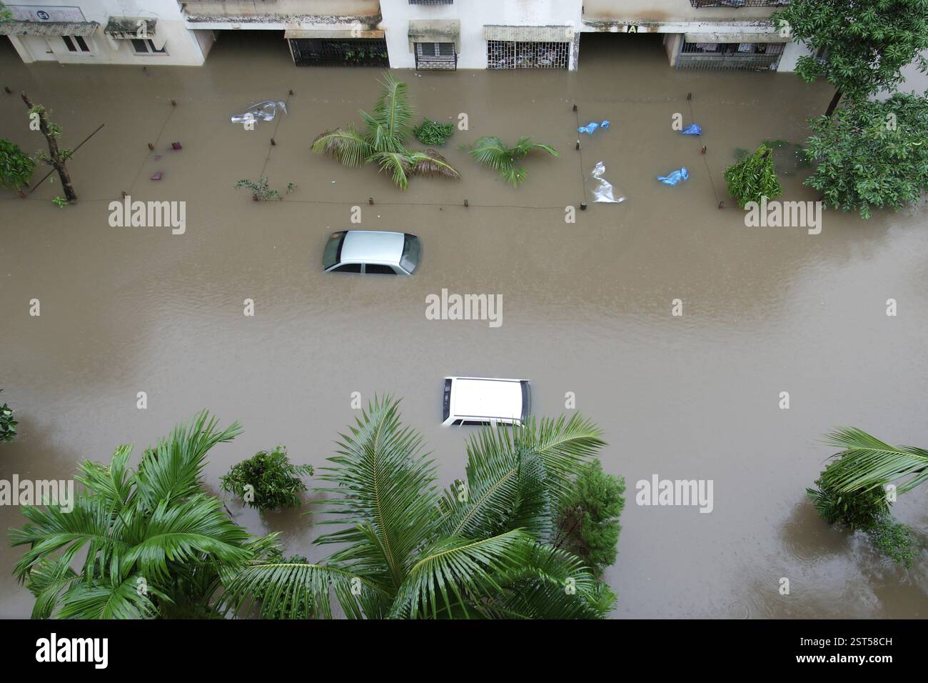 Showing Flooded water around the buildings, Monsoon, world record rain ...