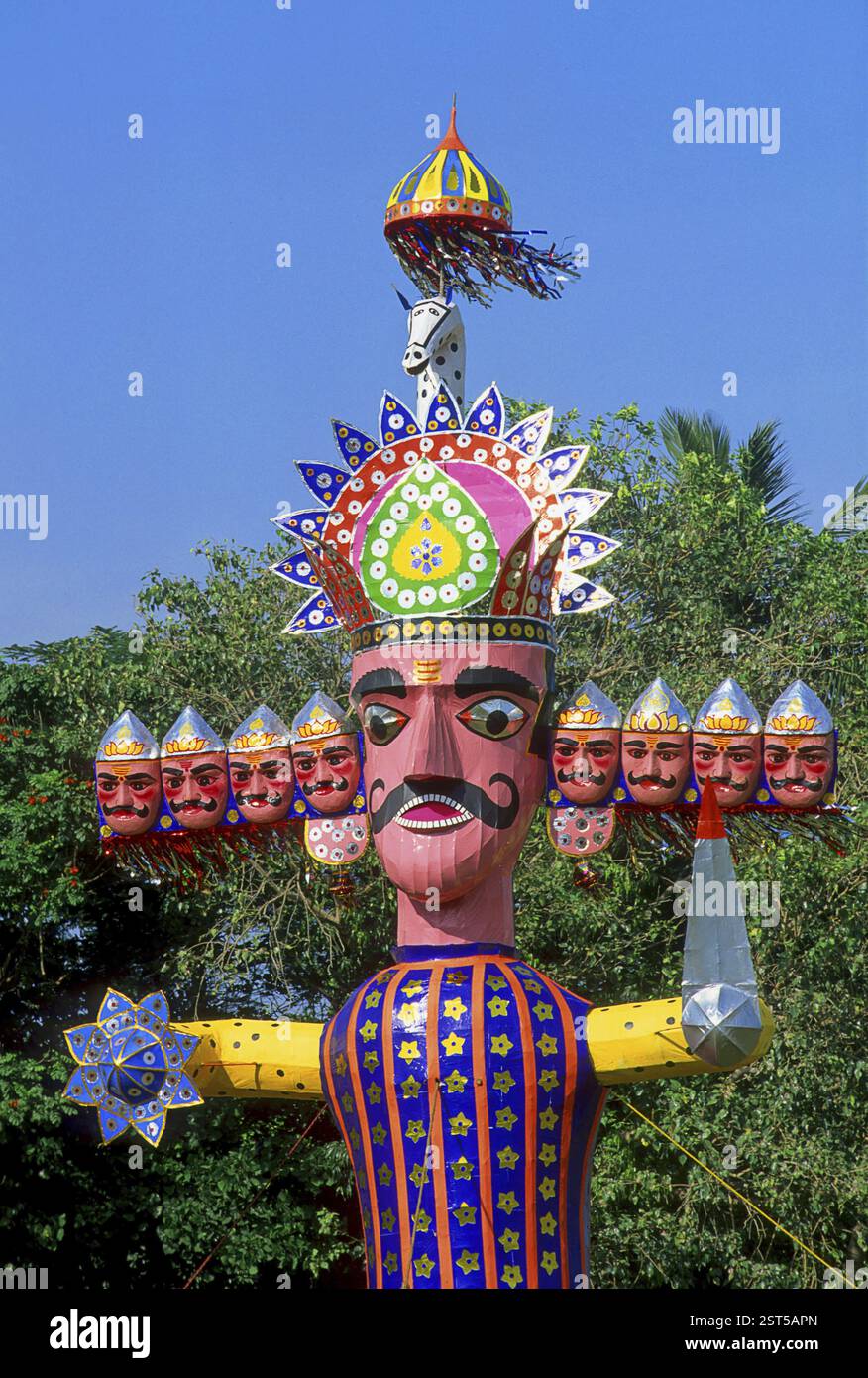 Ravan face hi-res stock photography and images - Alamy