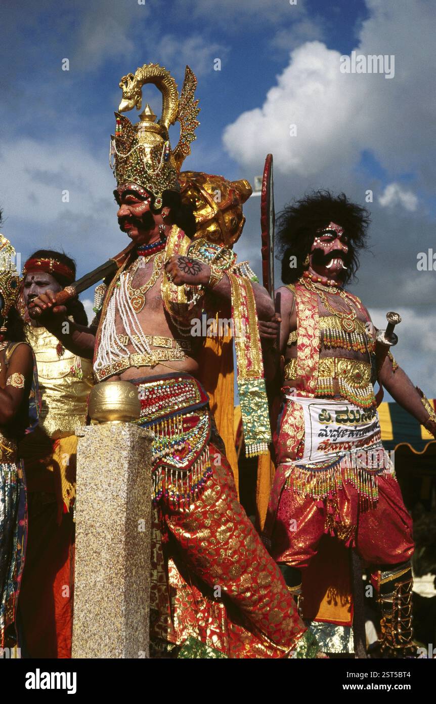 Kamsan in float, people performing folk play on Dussera dusera Festival ...