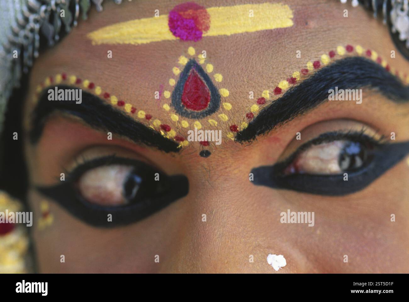 Kathakali, K. sivrajan performing classical dance of India MR.306 Stock ...