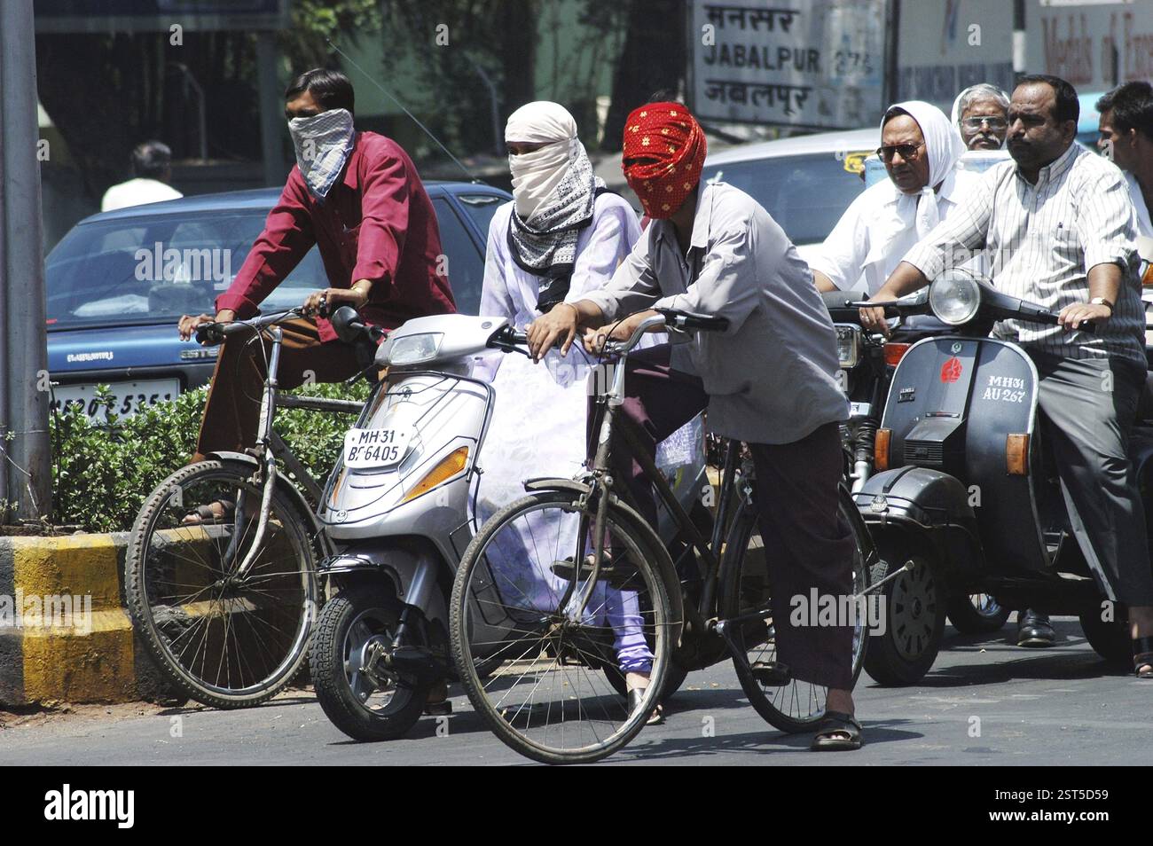 Indian summer bike riders hi-res stock photography and images - Alamy