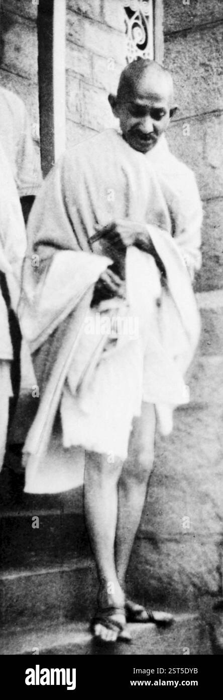 Mahatma gandhi 1927 MODEL RELEASE NOT AVAILABLE Stock Photo - Alamy